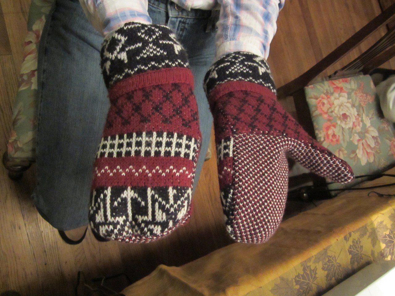 The DIY Sweater Mitten Making Mansion and Tutorial: A Blast From the ...