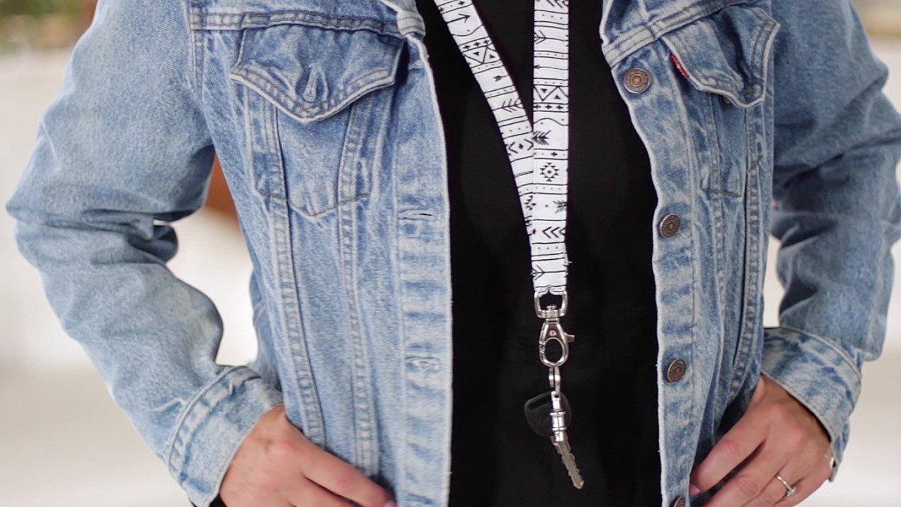 DIY: How to Make a Lanyard | The Renegade Seamstress