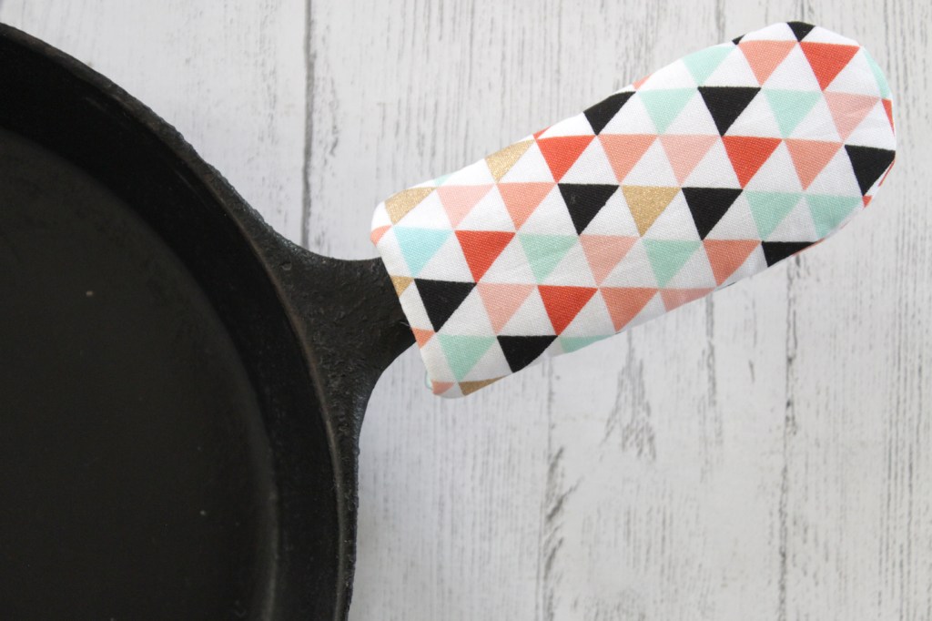 New One Minute Video: How to Sew a Skillet Handle Cover | The Renegade ...