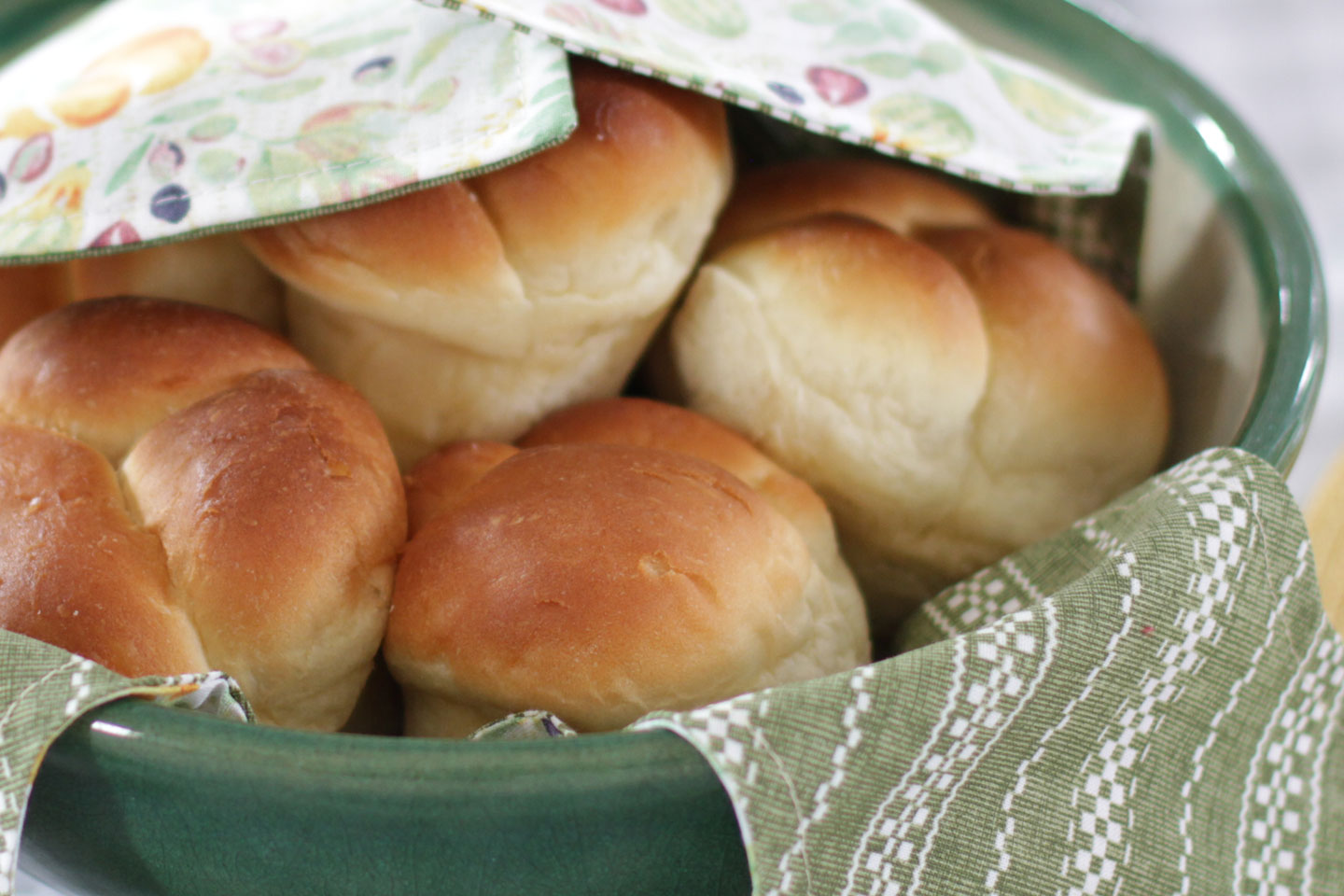 DIY Fabric Bread Basket Cover: New One Minute Video | The Renegade ...