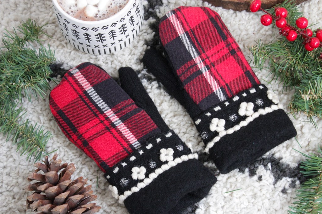 DIY Mittens From an Upcycled Flannel Shirt = Shmittens :) | The ...