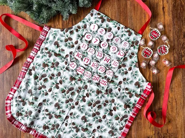 Craft Your Own Festive Countdown: DIY Advent Calendar Apron | The ...